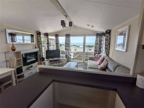 Atlas Heritage 8 Berth with fabulous sea view of Borth